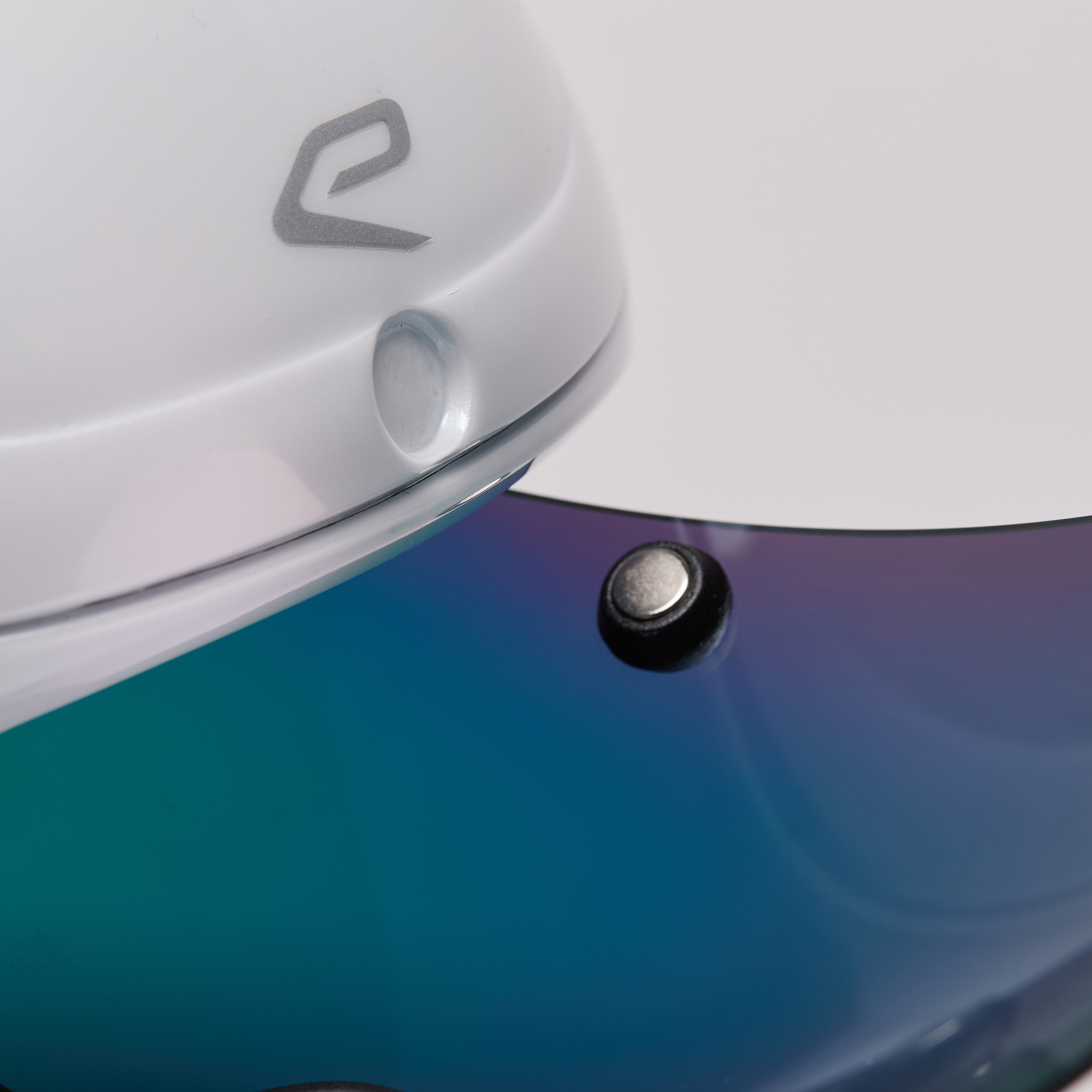 Casque EKOI Perf AERO16 Blanc LTD Holo Rouge - EKOI